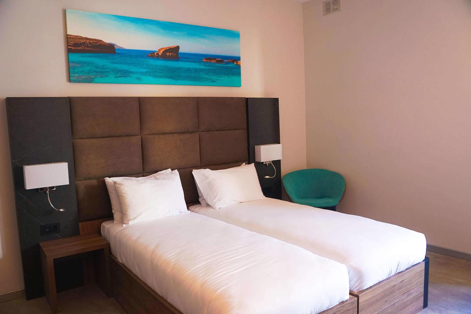 Pebbles Resort in St. Pauls Bay, Malta | Prijsvrij