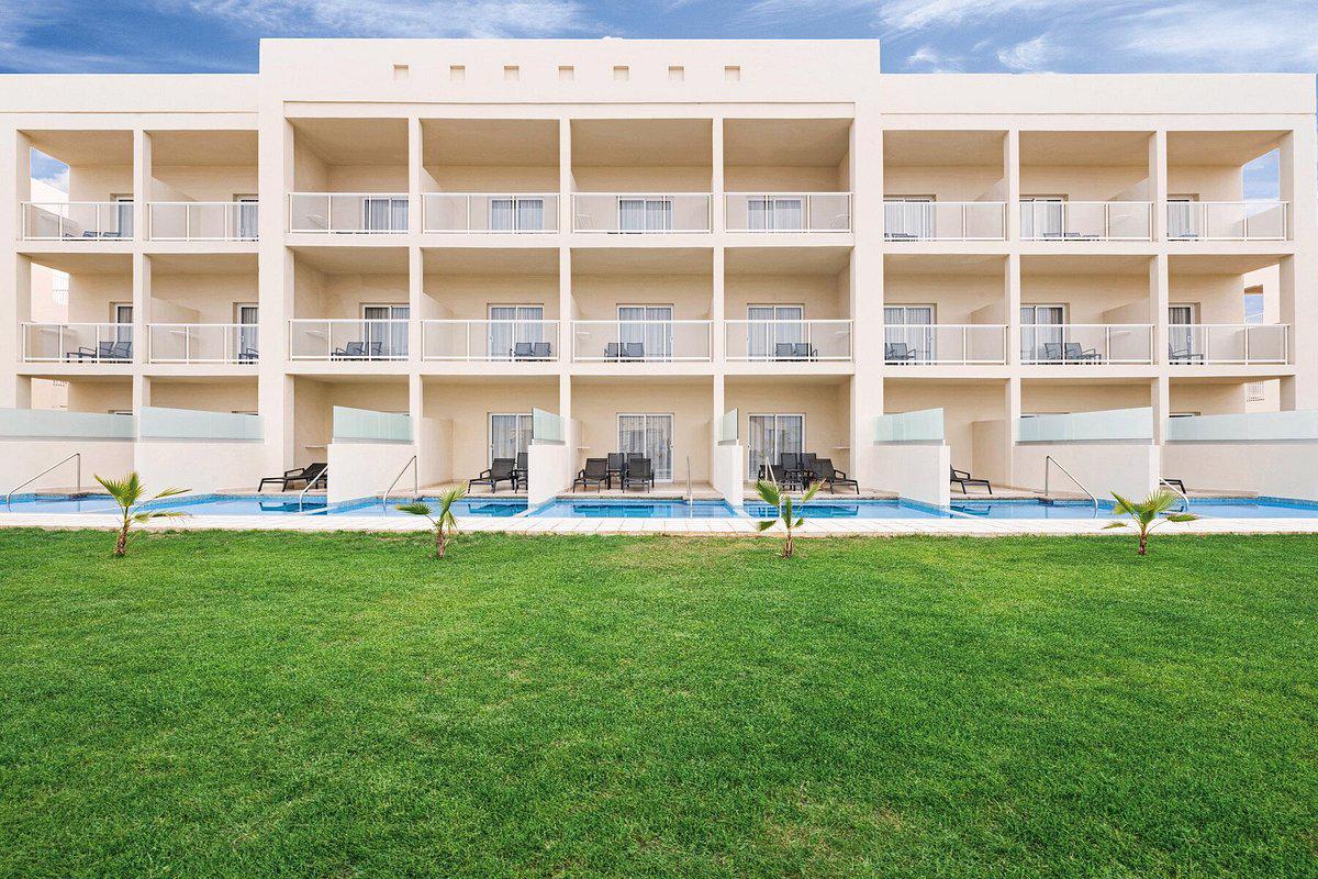 Hotel RIU Baobab in Pointe Sarene, Senegal - D-reizen